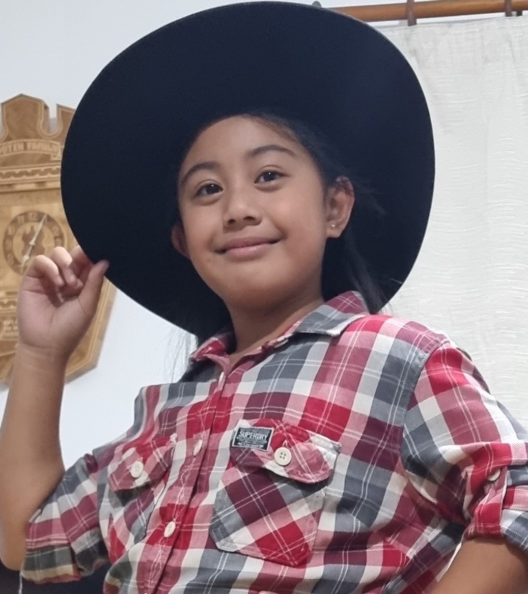 Filipino children write about Philippine sounds, tastes and love of ...